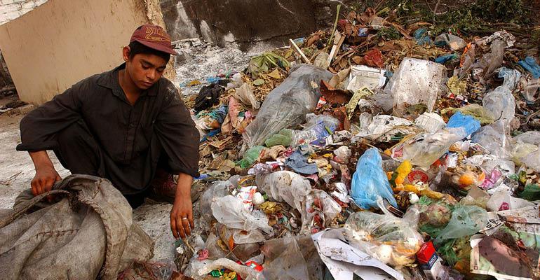 Govt prioritizes 17 pro-poor sectors to eradicate poverty - Profit by ...