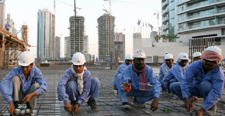 Qatar's migrant workers on Gulf crisis frontline - Profit by Pakistan Today