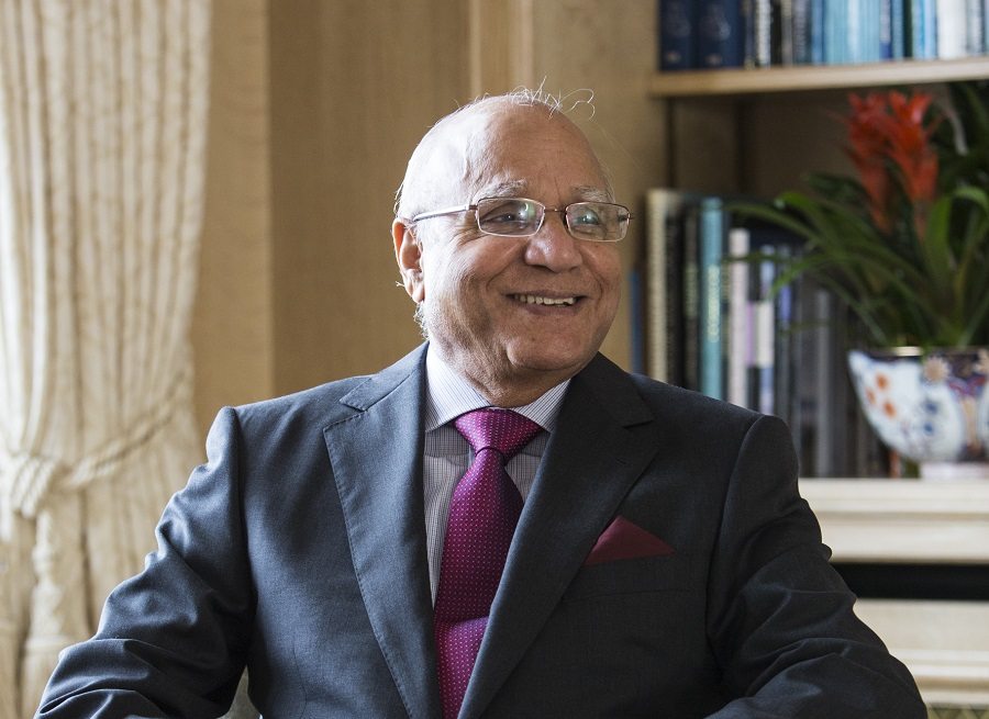 Sir Anwar Pervez hints at meeting army chief to complain about Saqib ...