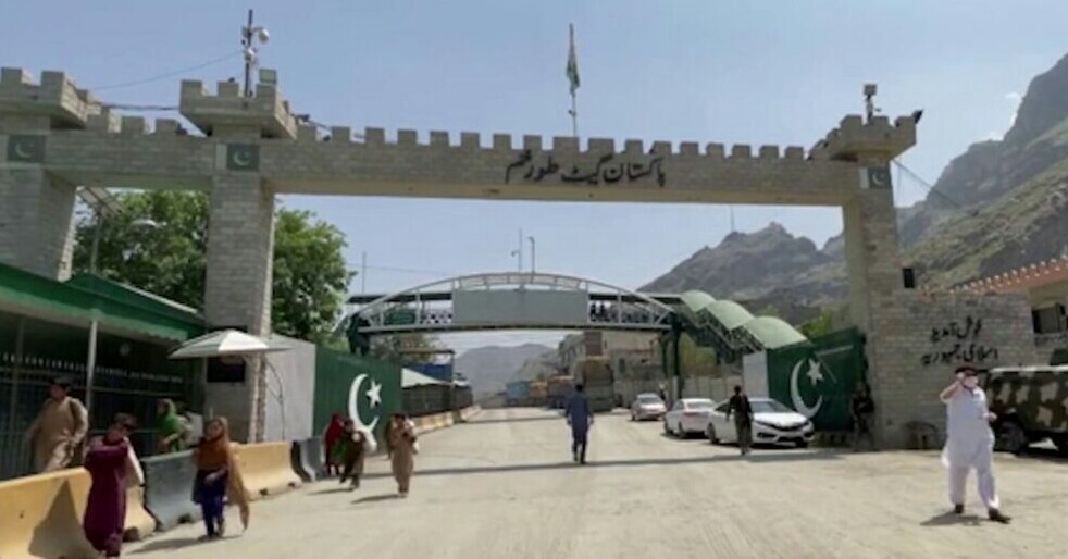 Torkham border trade halt continues amid Pakistan-Afghanistan visa ...