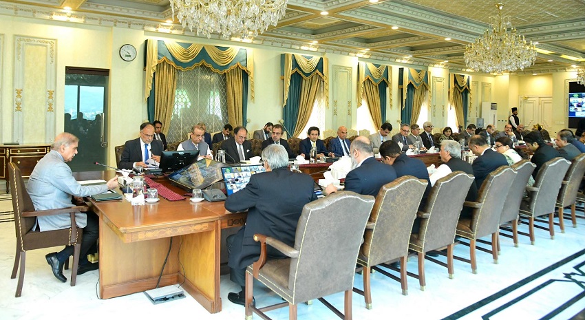 PM sets ambitious $60 billion export target for Pakistan within three ...