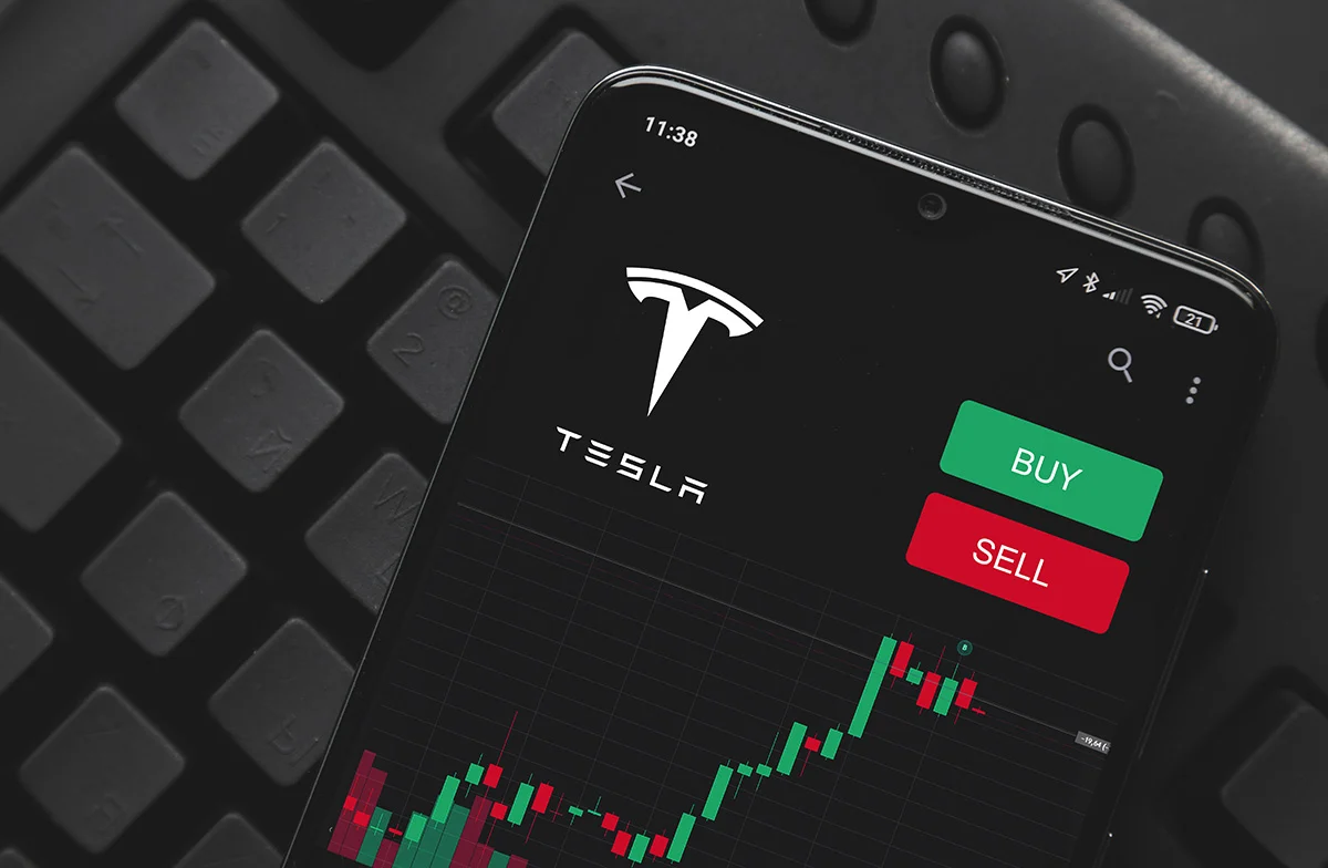 Tesla hits $1 trillion market value as Musk-backed Trump win fans ...