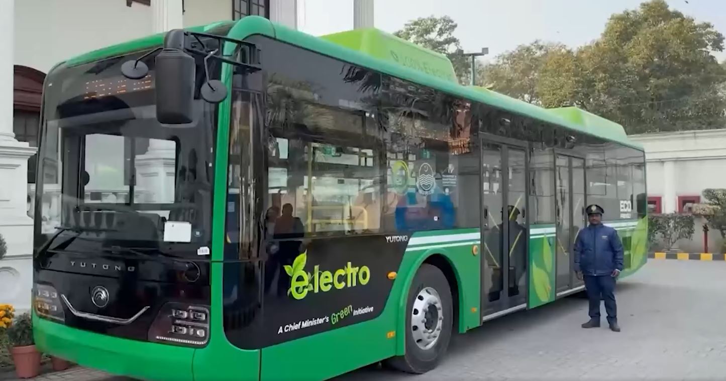 Lahore gets first batch of 27 electric buses - Profit by Pakistan Today