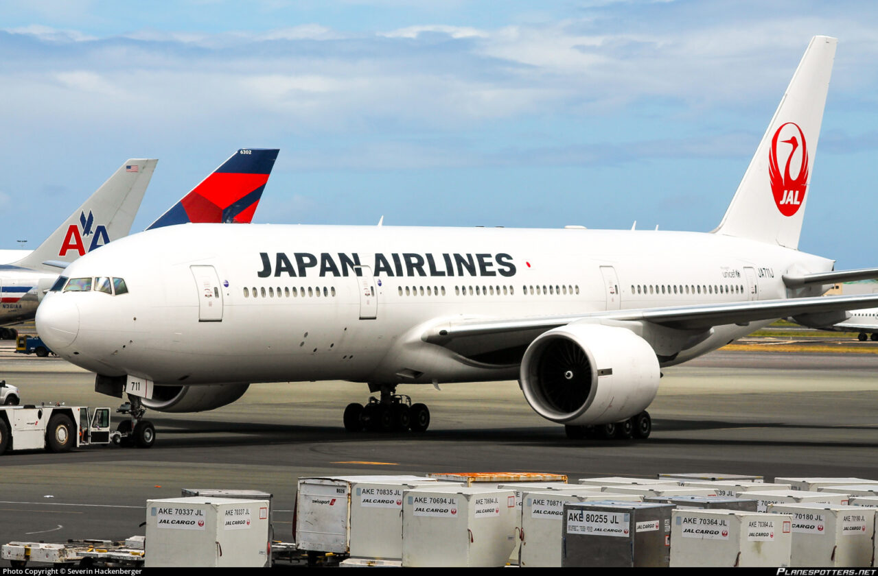Japan Airlines adds 17 Boeing 737-8 planes to fleet - Profit by ...