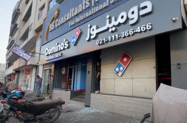 Western fast food outlets face mob attacks in Karachi, Mirpurkhas over ...