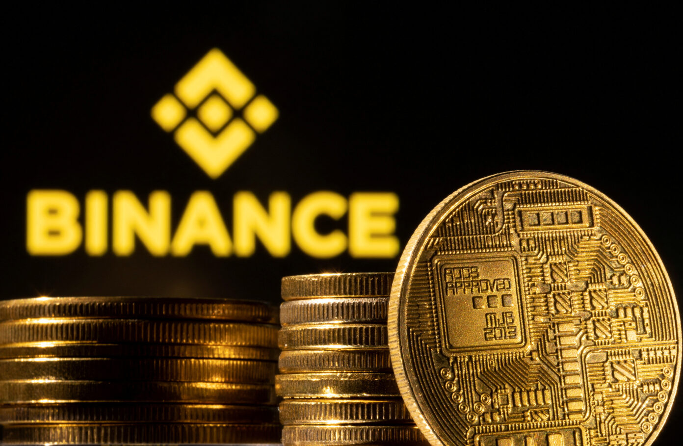 Trump-backed USD1 stablecoin powers $2B Binance deal with Abu Dhabi firm - Profit by Pakistan Today