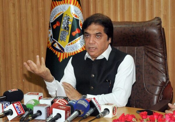 Hanif Abbasi unveils 60-day plan to modernise Pakistan Railways ...